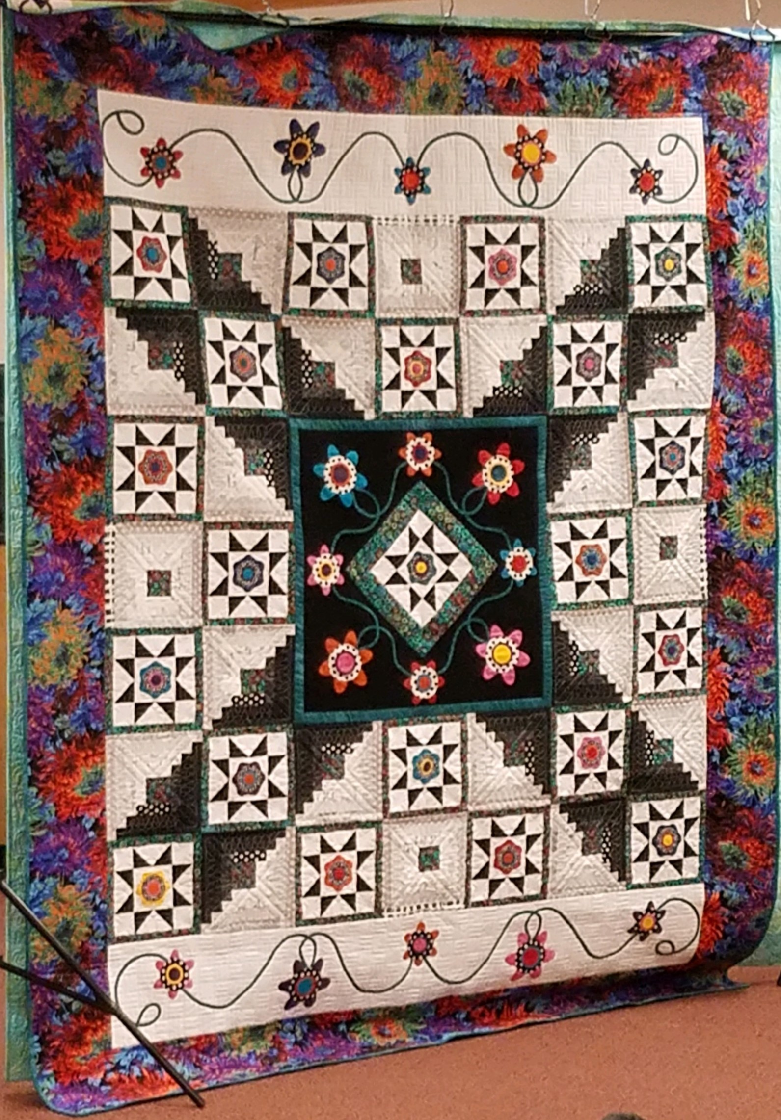 Raffle Quilt – Minot Prairie Quilt Guild